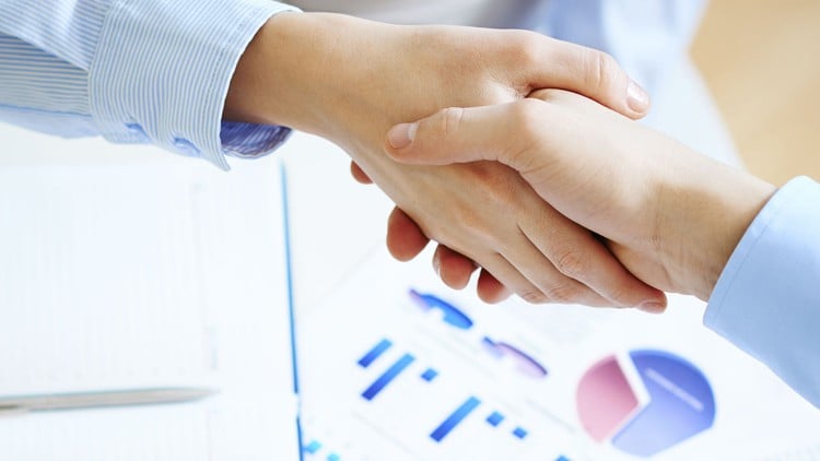 Logistic Regression with R Studio | RoyalBosS