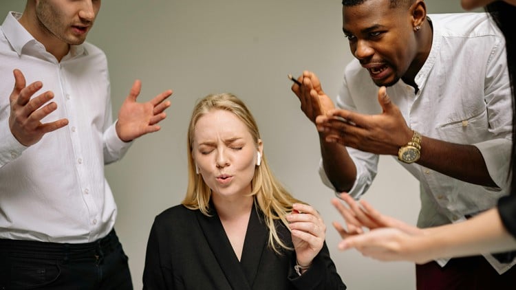 Body Language & NonVerbal Communication for Leaders/Manage | RoyalBosS
